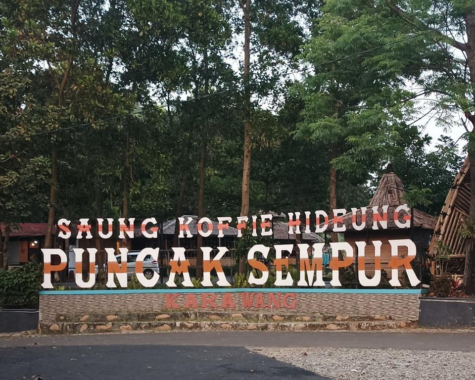 Paket Trekking Puncak Sempur Karawang - GoTrip.co.id